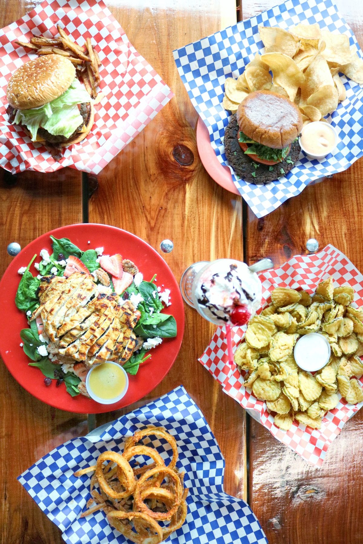 Classic Austin: Martin's Kum-Bak Place Has Been Flipping Burgers In ...